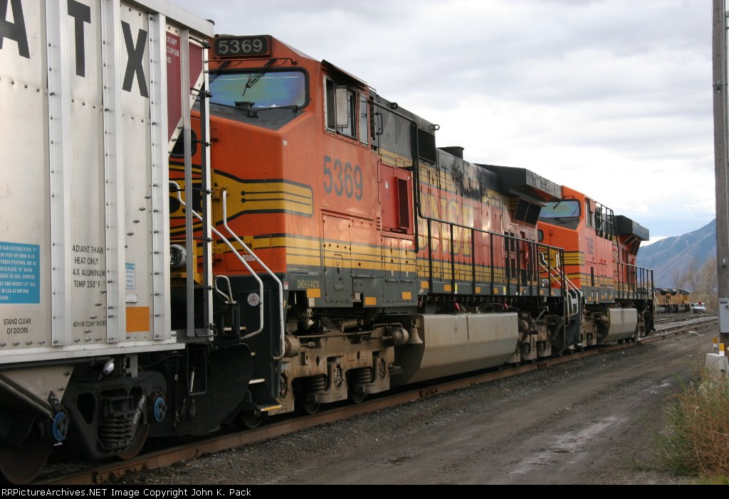 BNSF 5369